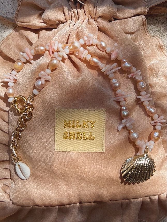 Axel Necklace – Milky Shell